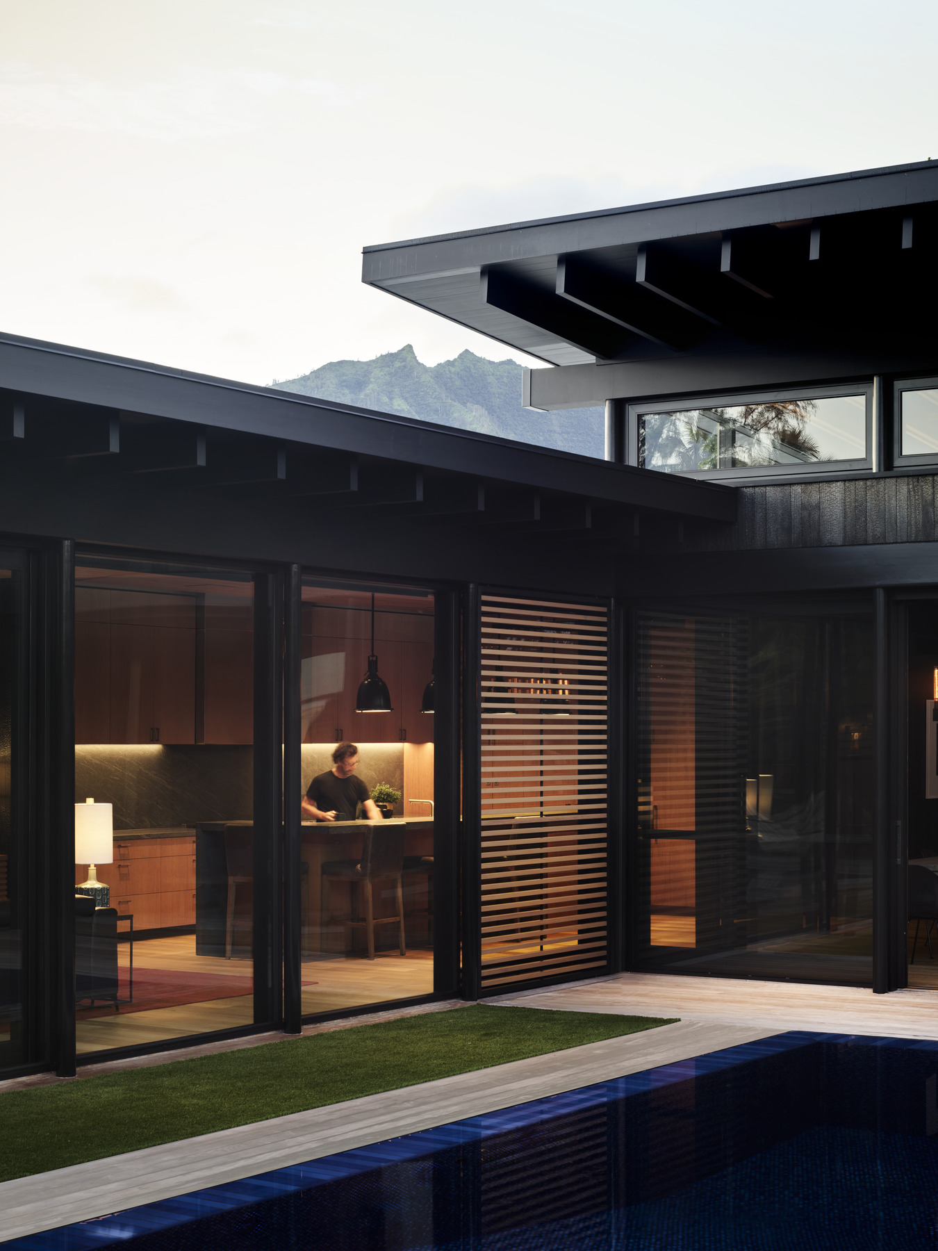 Wahi Lani - Walker Warner